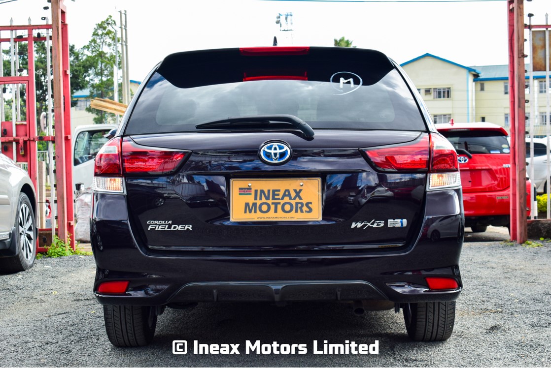 AUTOFOCUS: 2015 TOYOTA FIELDER - INEAX MOTORS