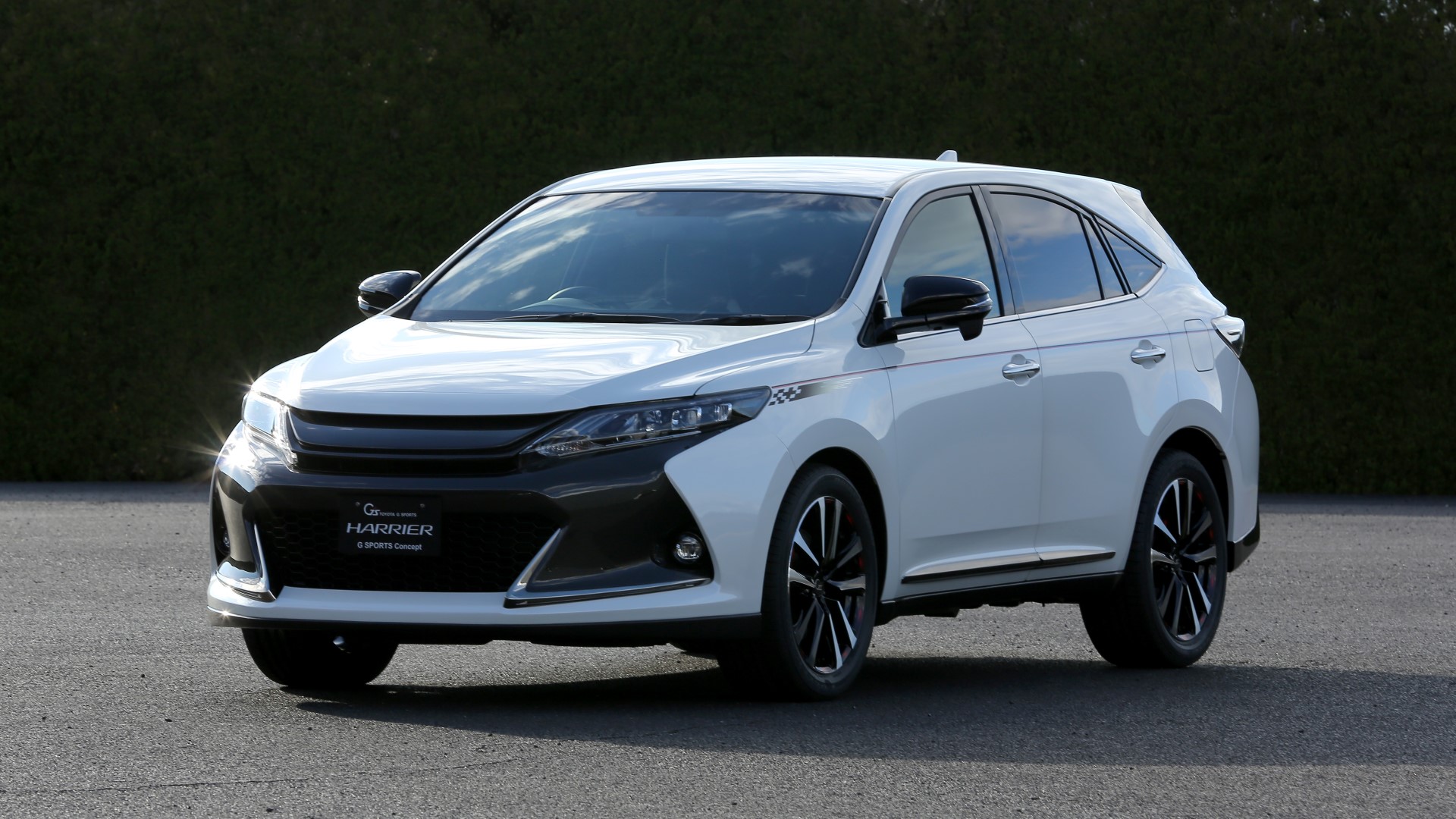 AUTOFOCUS 2016 TOYOTA HARRIER - INEAX MOTORS