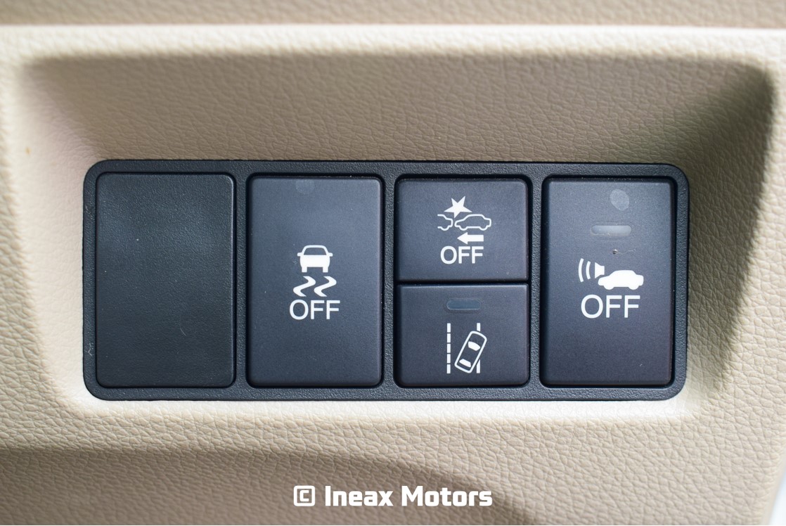 2016 HONDA JADE - INEAX MOTORS