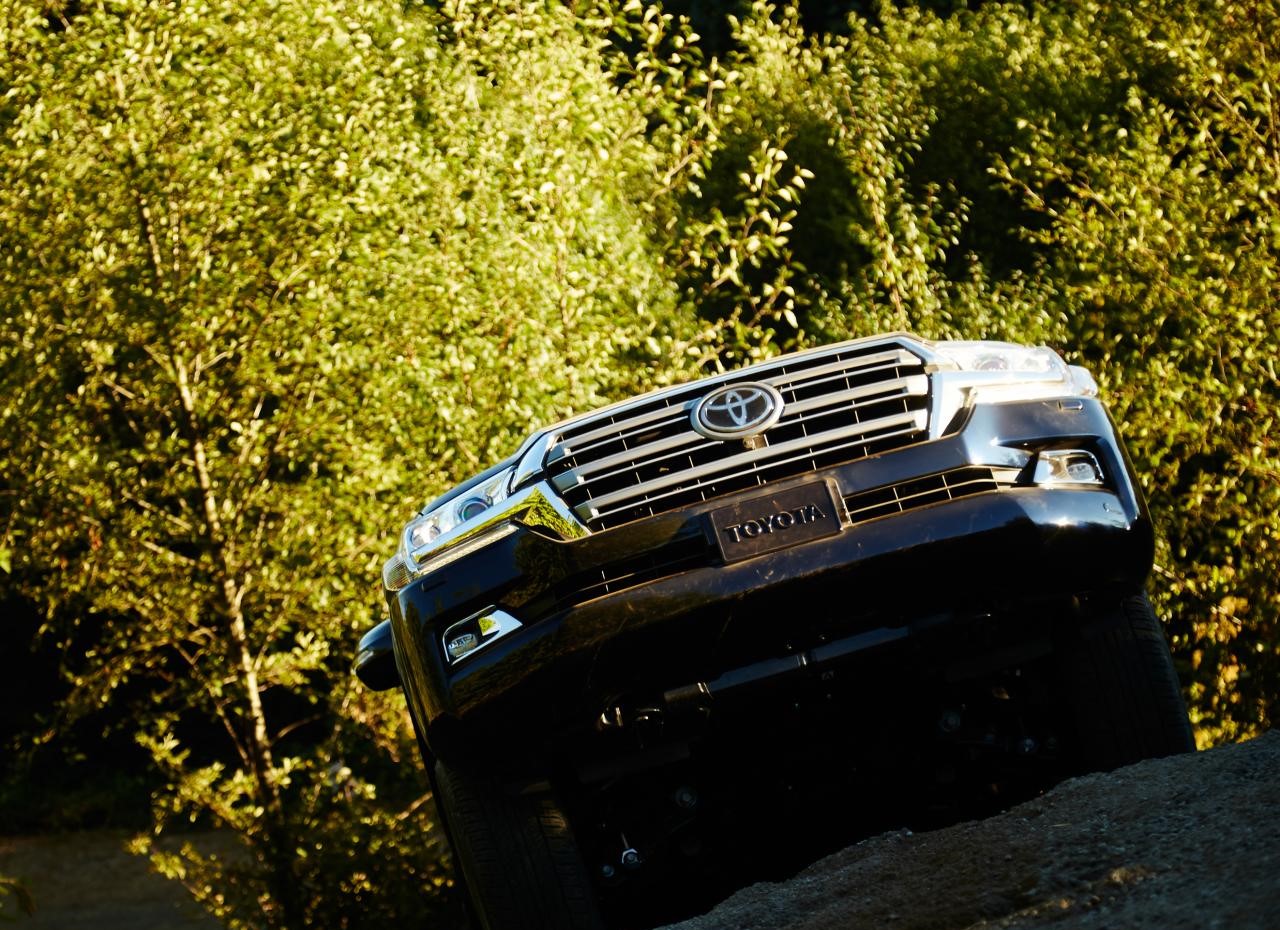 2016 TOYOTA LANDCRUISER - INEAX MOTORS