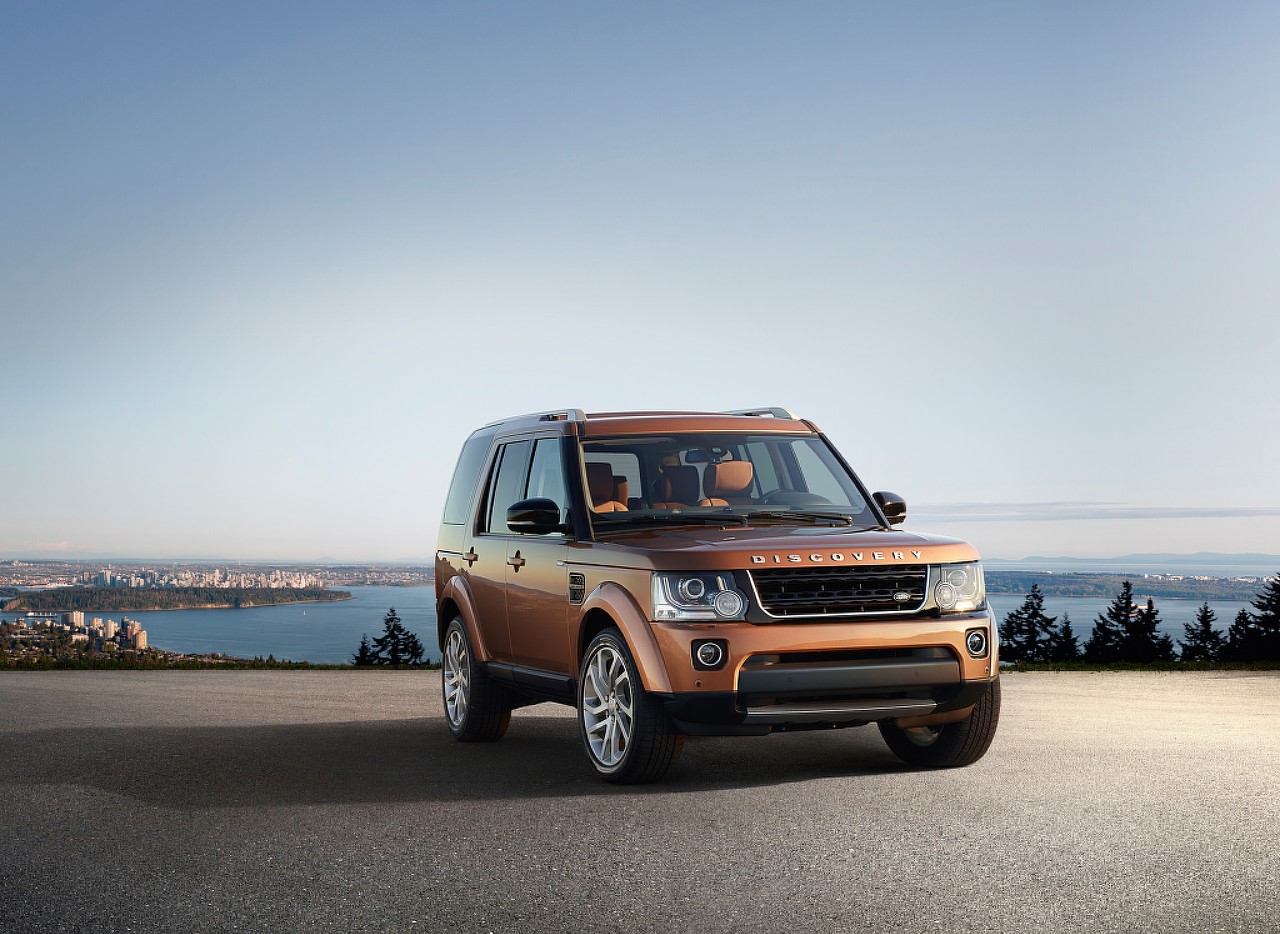 2016 LAND ROVER DISCOVERY LANDMARK AND GRAPHITE - INEAX MOTORS