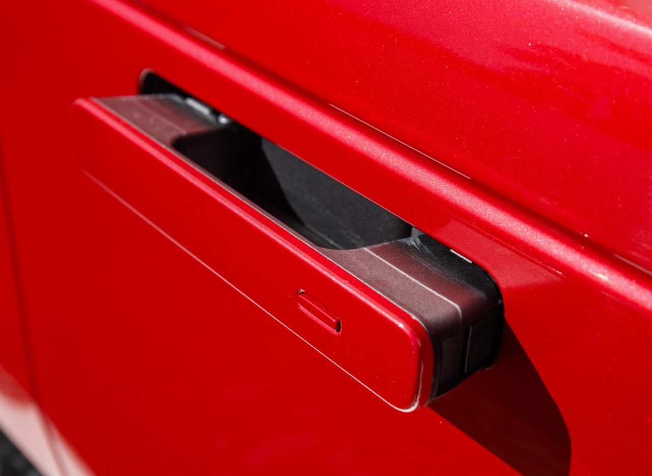 2018 RANGE ROVER VELAR - INEAX MOTORS