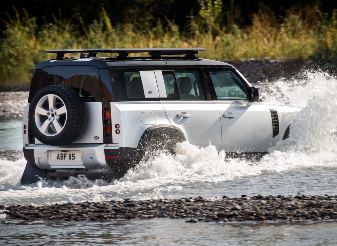2020 LAND ROVER DEFENDER 110 - INEAX MOTORS