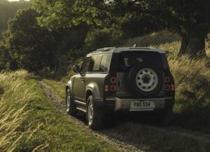 2020 LAND ROVER DEFENDER 90 - INEAX MOTORS