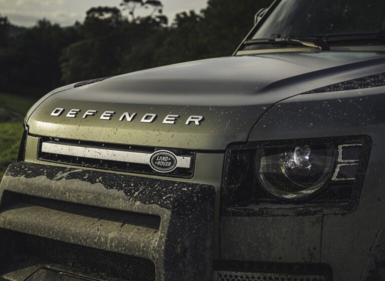 2020 LAND ROVER DEFENDER 90 - INEAX MOTORS