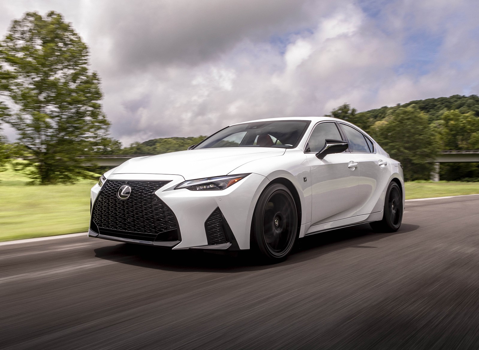 BEST COMPACT LUXURY SEDANS IN KENYA - INEAX MOTORS