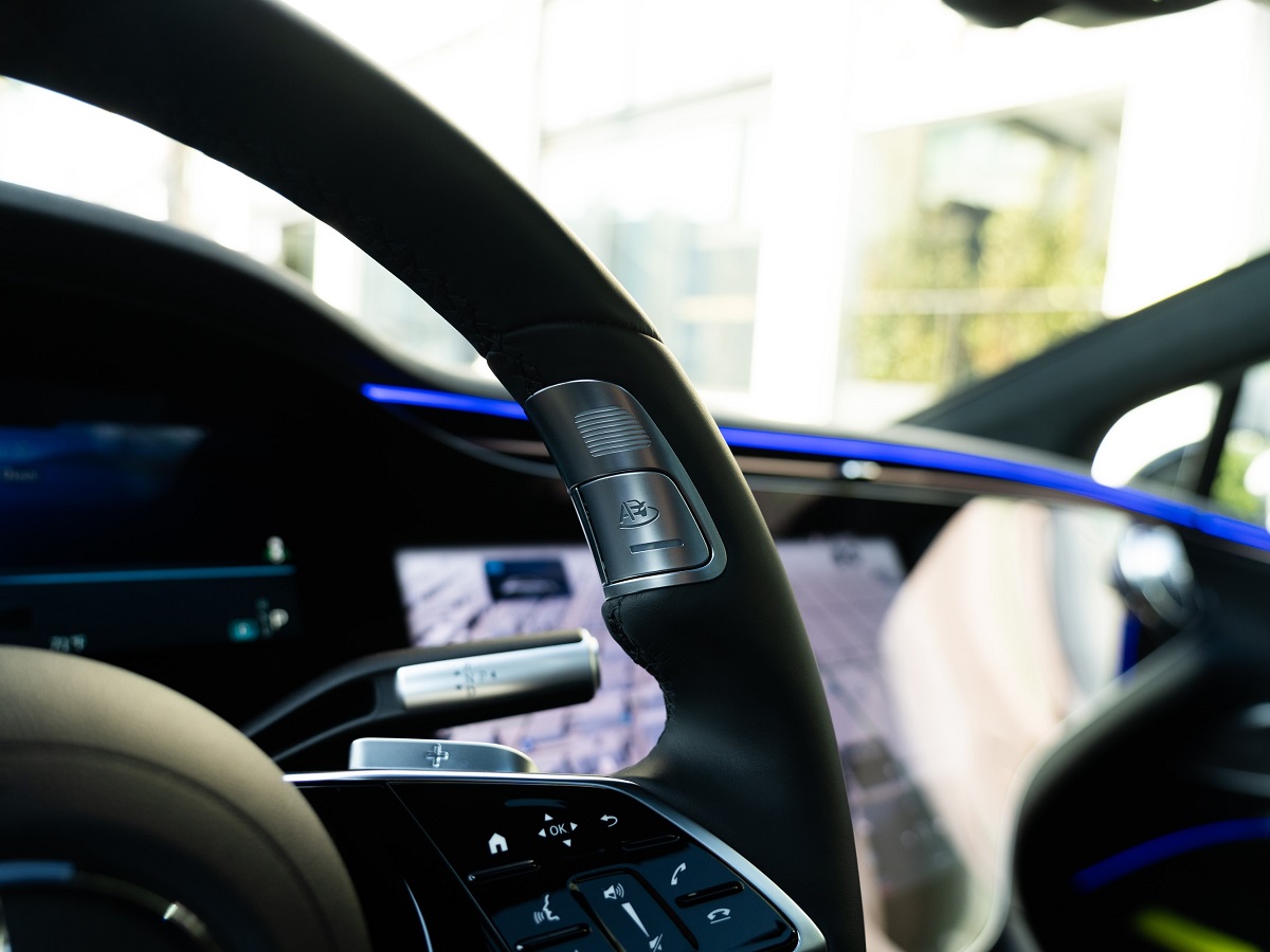 WHAT IS MERCEDES BENZ DRIVE PILOT? - INEAX MOTORS