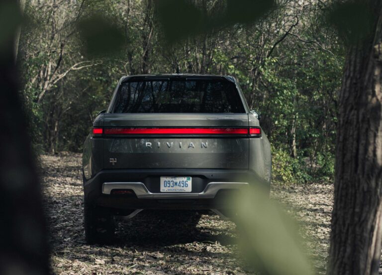 2021 RIVIAN R1T - INEAX MOTORS