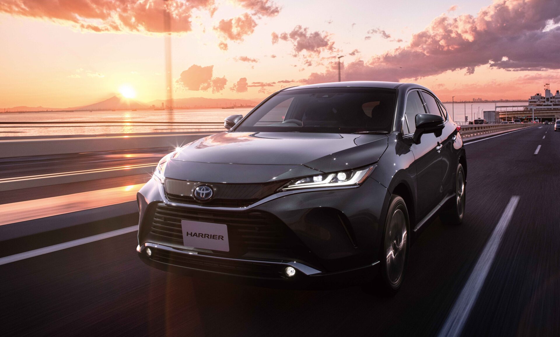 2021 TOYOTA HARRIER JAPANESE VERSION - INEAX MOTORS