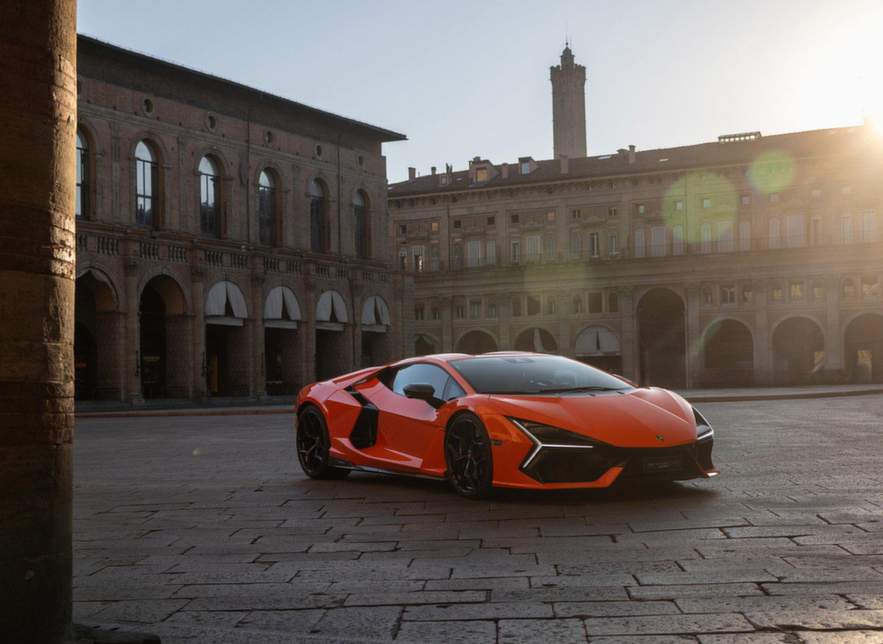 2024 LAMBORGHINI REVUELTO - INEAX MOTORS