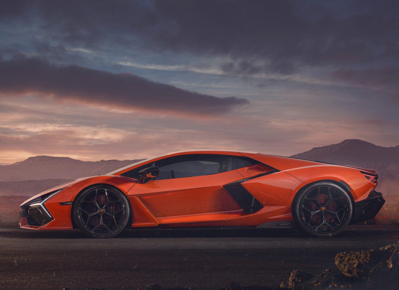 2024 LAMBORGHINI REVUELTO - INEAX MOTORS