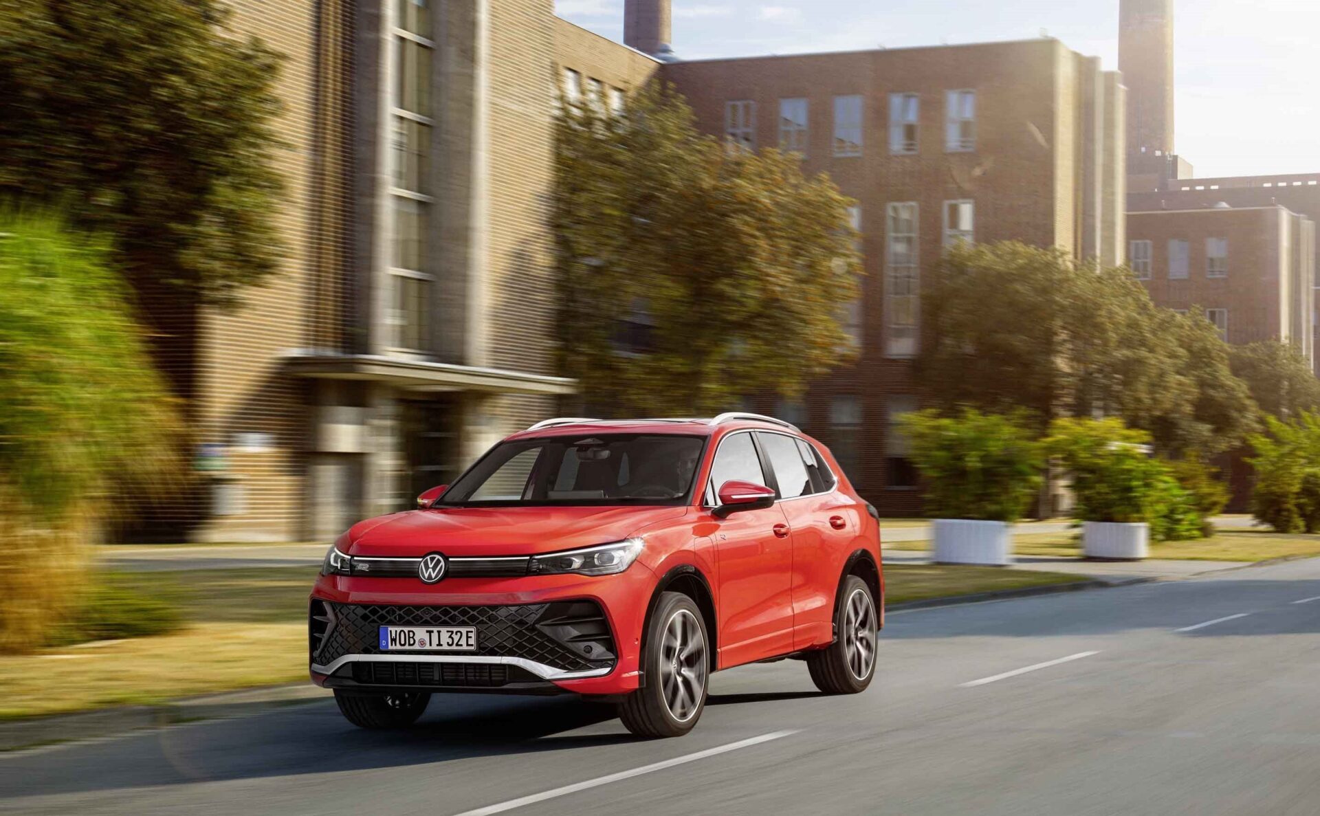 2024 VOLKSWAGEN TIGUAN R LINE - INEAX MOTORS