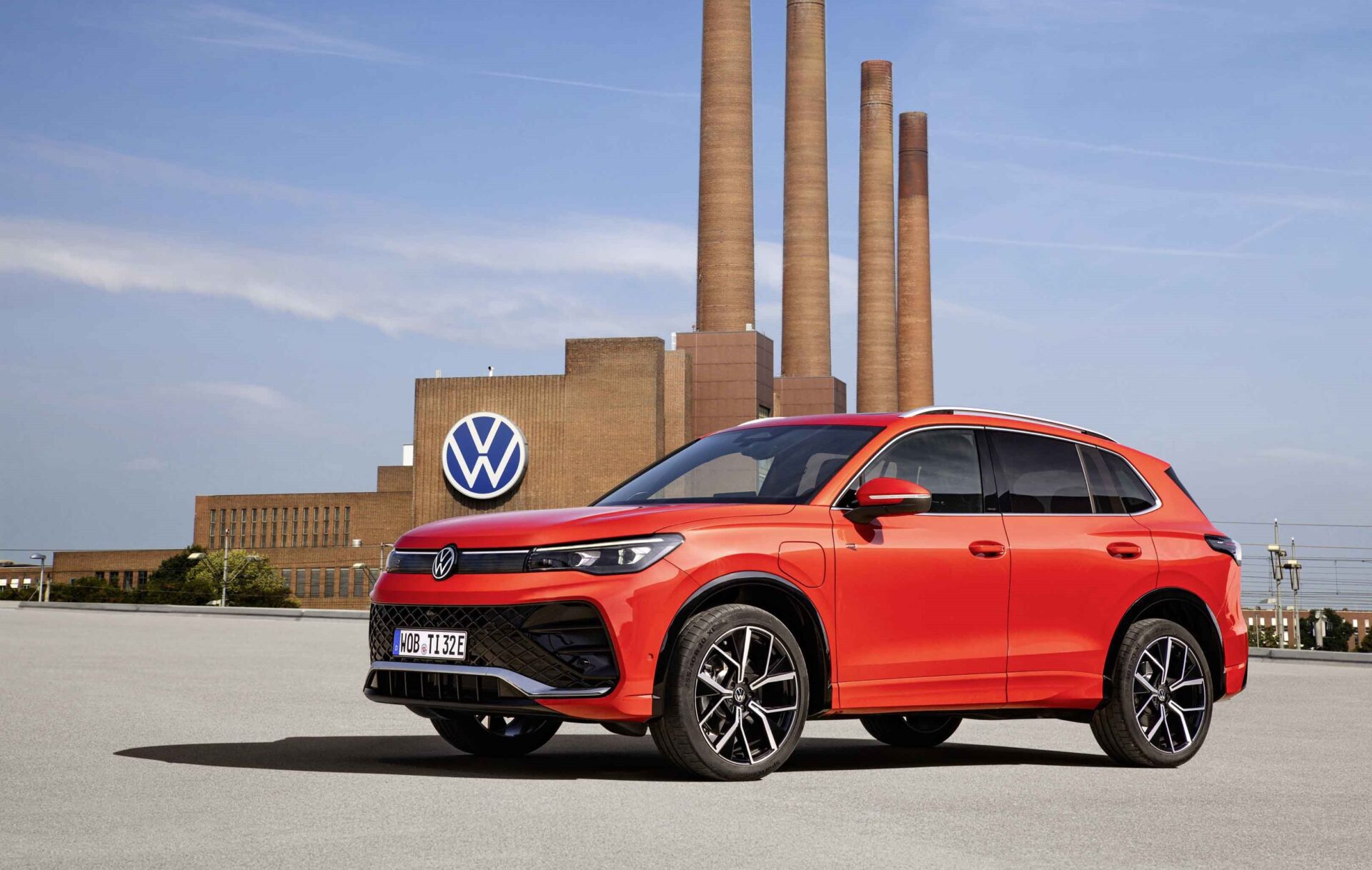 2024 VOLKSWAGEN TIGUAN R LINE - INEAX MOTORS