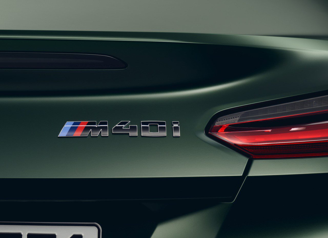 2025 BMW Z4 M40i HANDSCHALTER - INEAX MOTORS