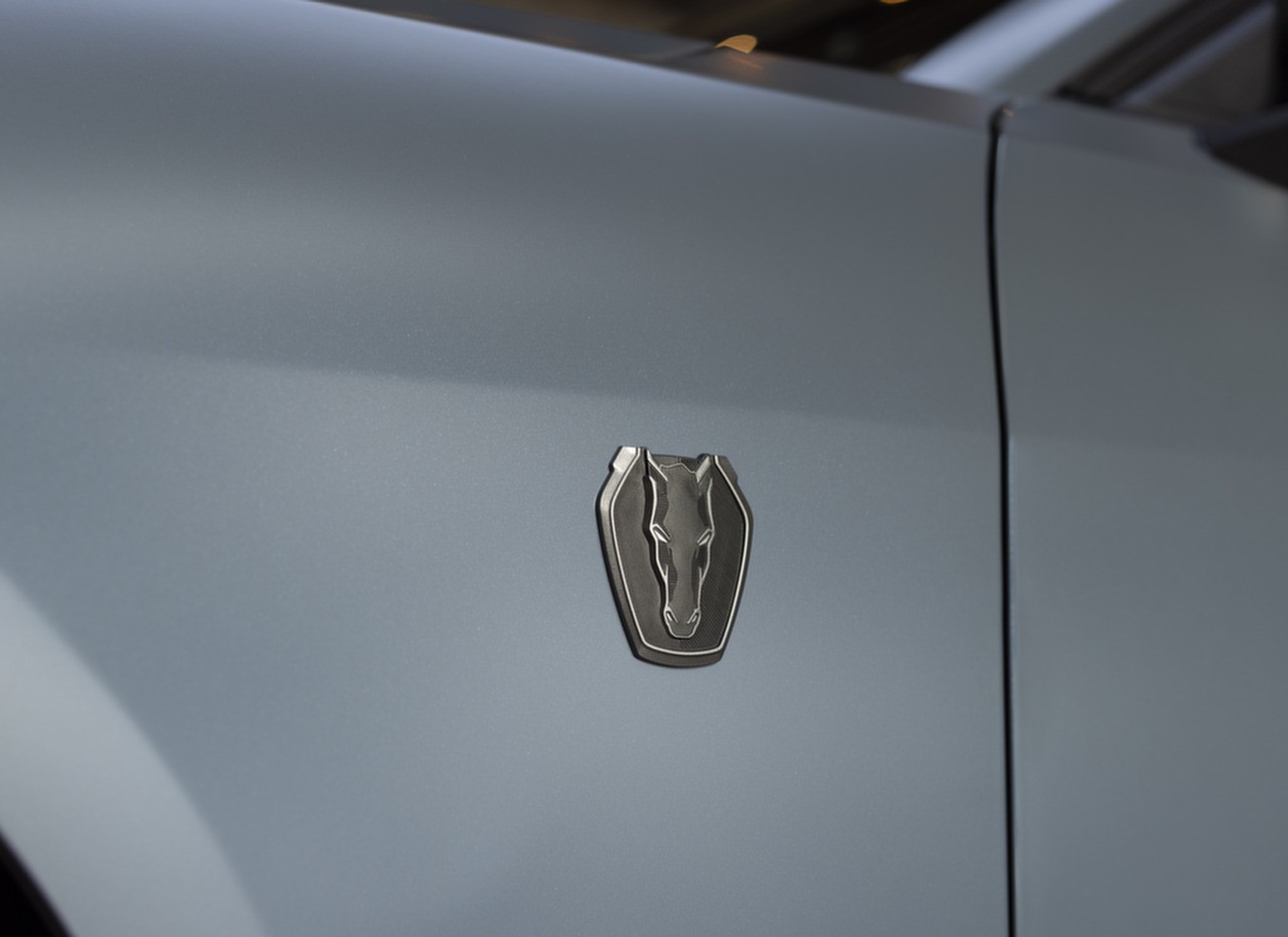 2024 FORD MUSTANG MATTE CLEAR FILM - INEAX MOTORS