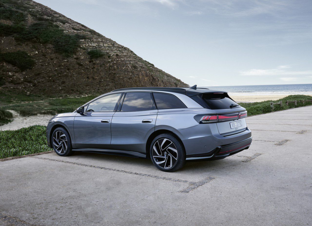 2025 VOLKSWAGEN ID.7 TOURER - INEAX MOTORS