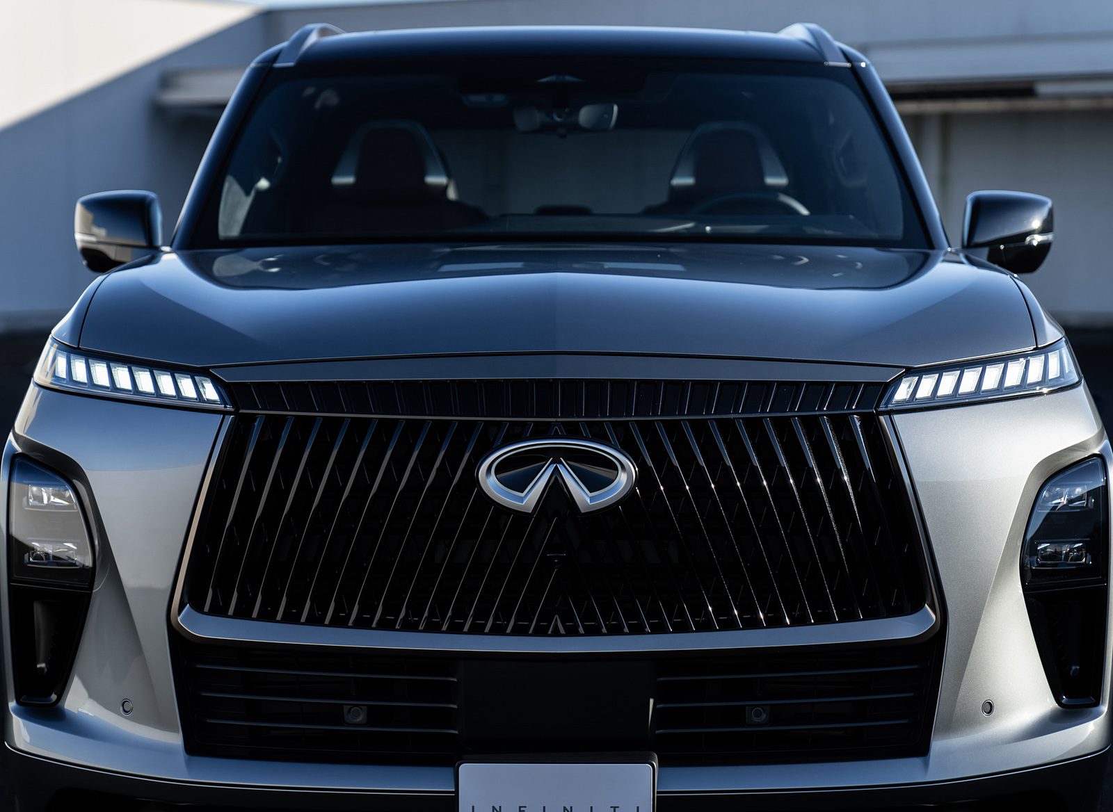 2025 INFINITI QX80 - INEAX MOTORS