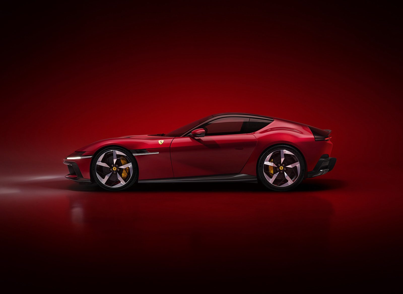 2025 FERRARI 12CILINDRI - INEAX MOTORS