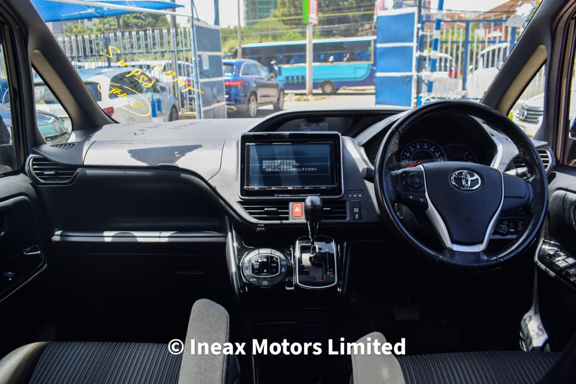 TOYOTA NOAH - INEAX MOTORS