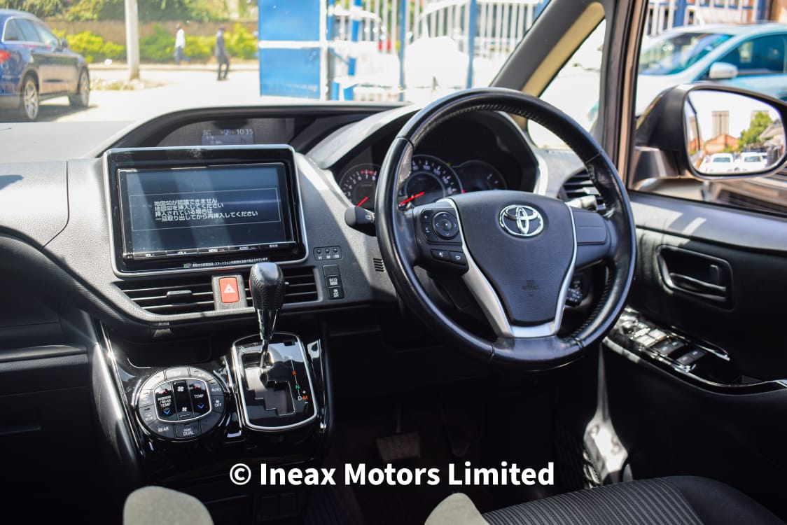 TOYOTA NOAH - INEAX MOTORS