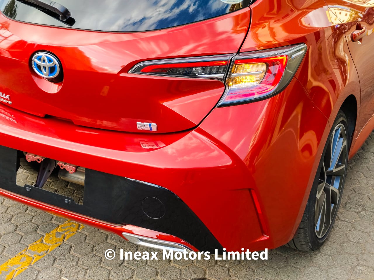 TOYOTA COROLLA SPORT - INEAX MOTORS